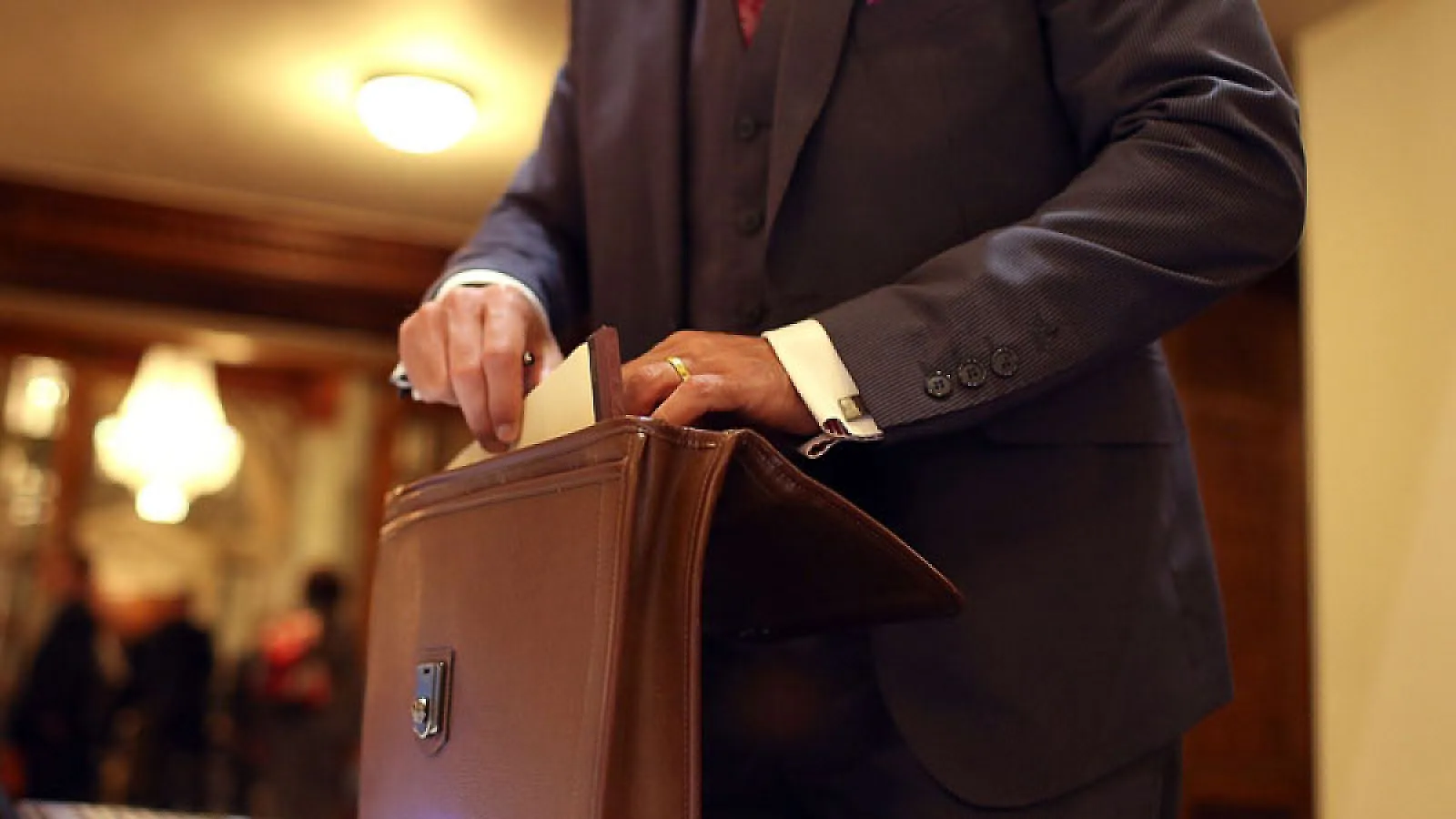 "Azərişıq”da kadr dəyişiklikləri: Qurum sədri əmr imzaladı - Valyuta.az